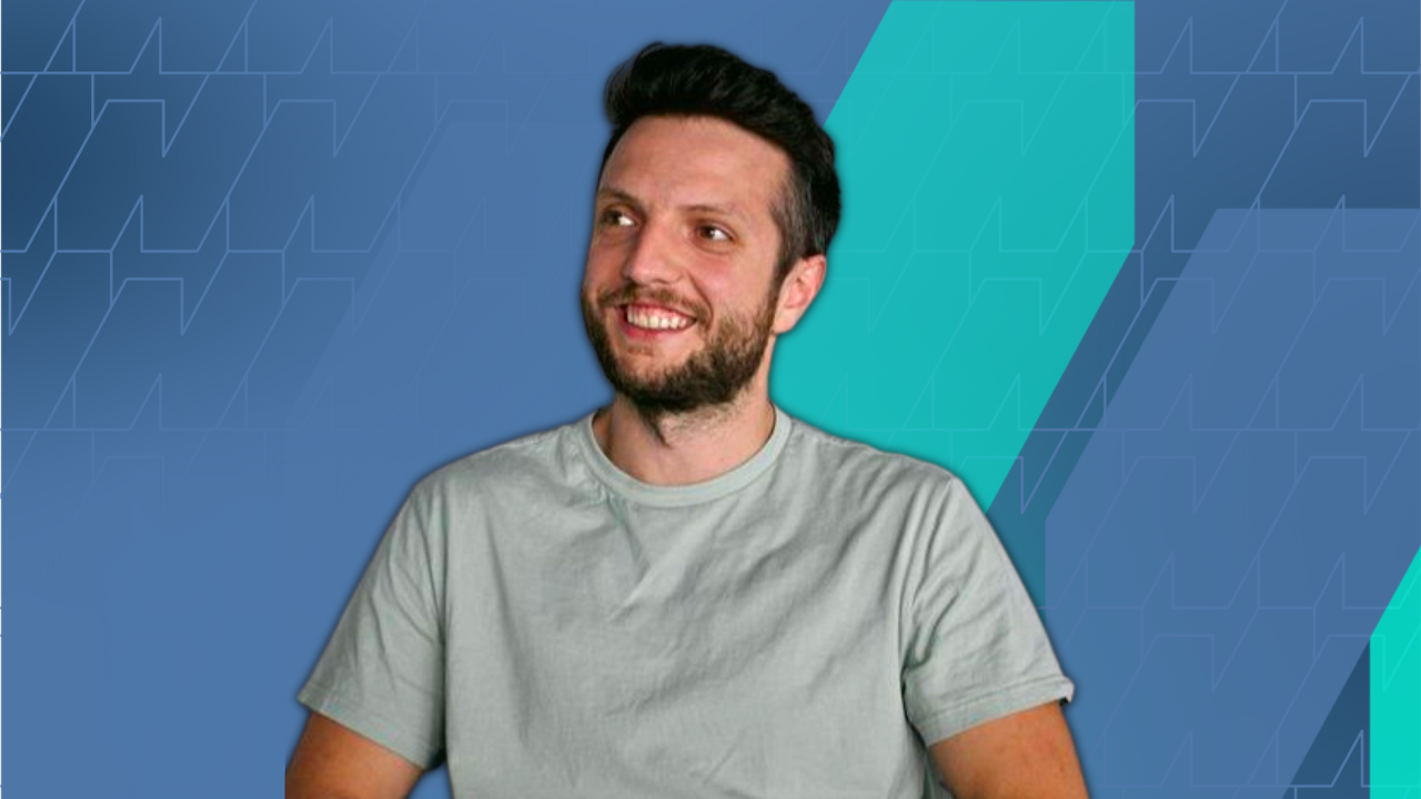 This 30-Year-Old is Making +$10k Connecting Brands with Social Media ...
